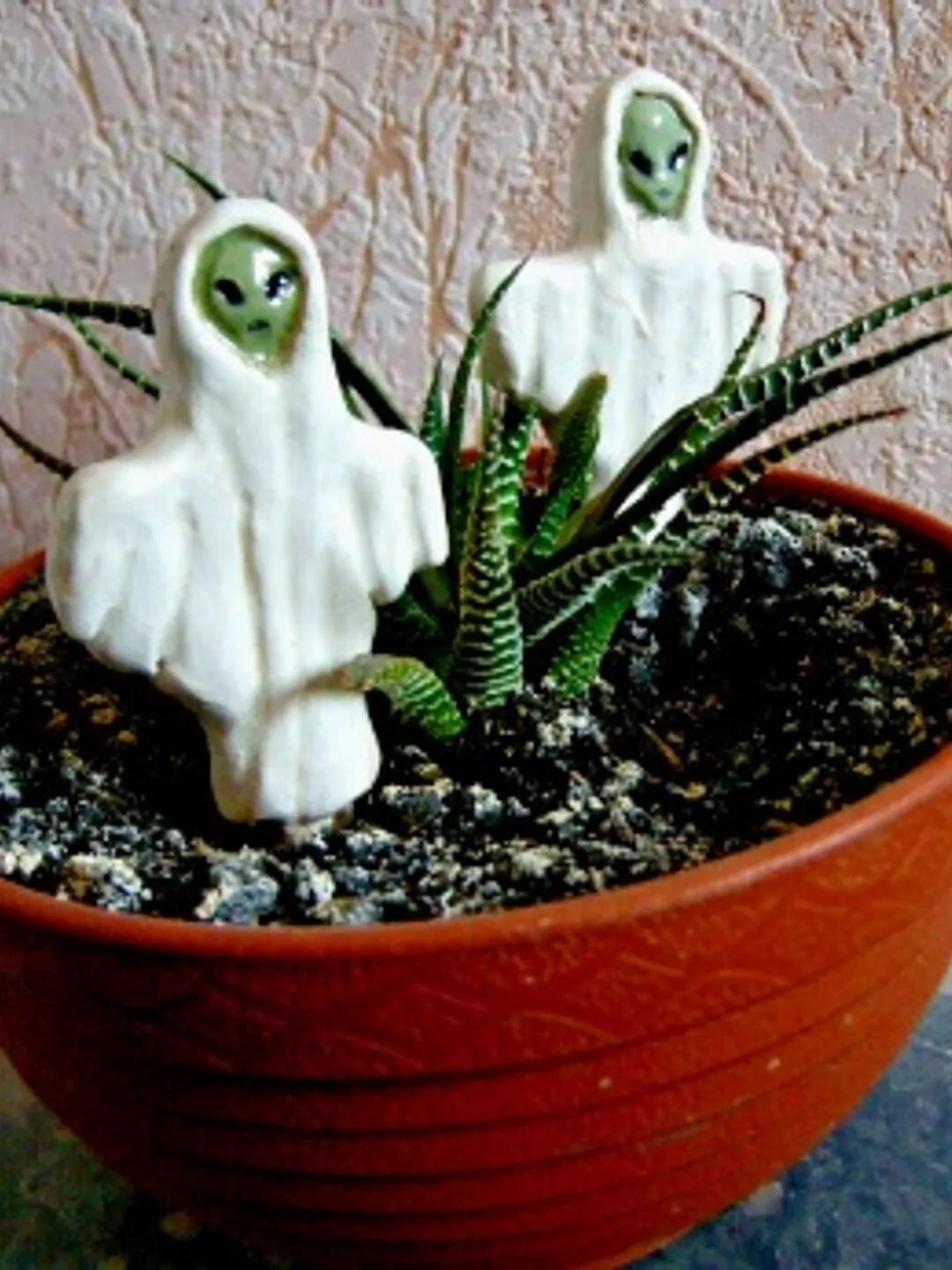 Ceramic alien ghost. Planted decoration. Handmade