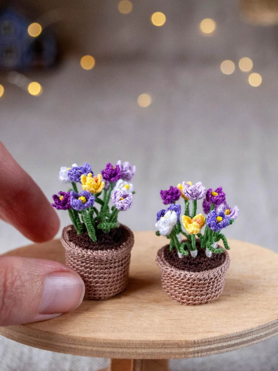 Beautiful Miniature CROCUS in Pot Tiny Fake Flowers, Spring Bouquet for ...