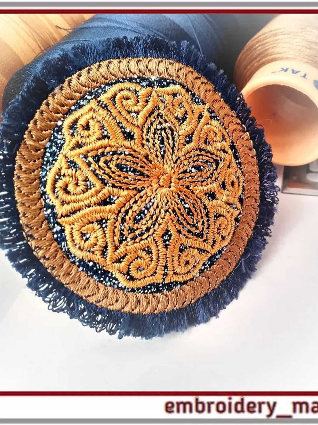 In the hoop embroidery design Brooch with pattern and fringe