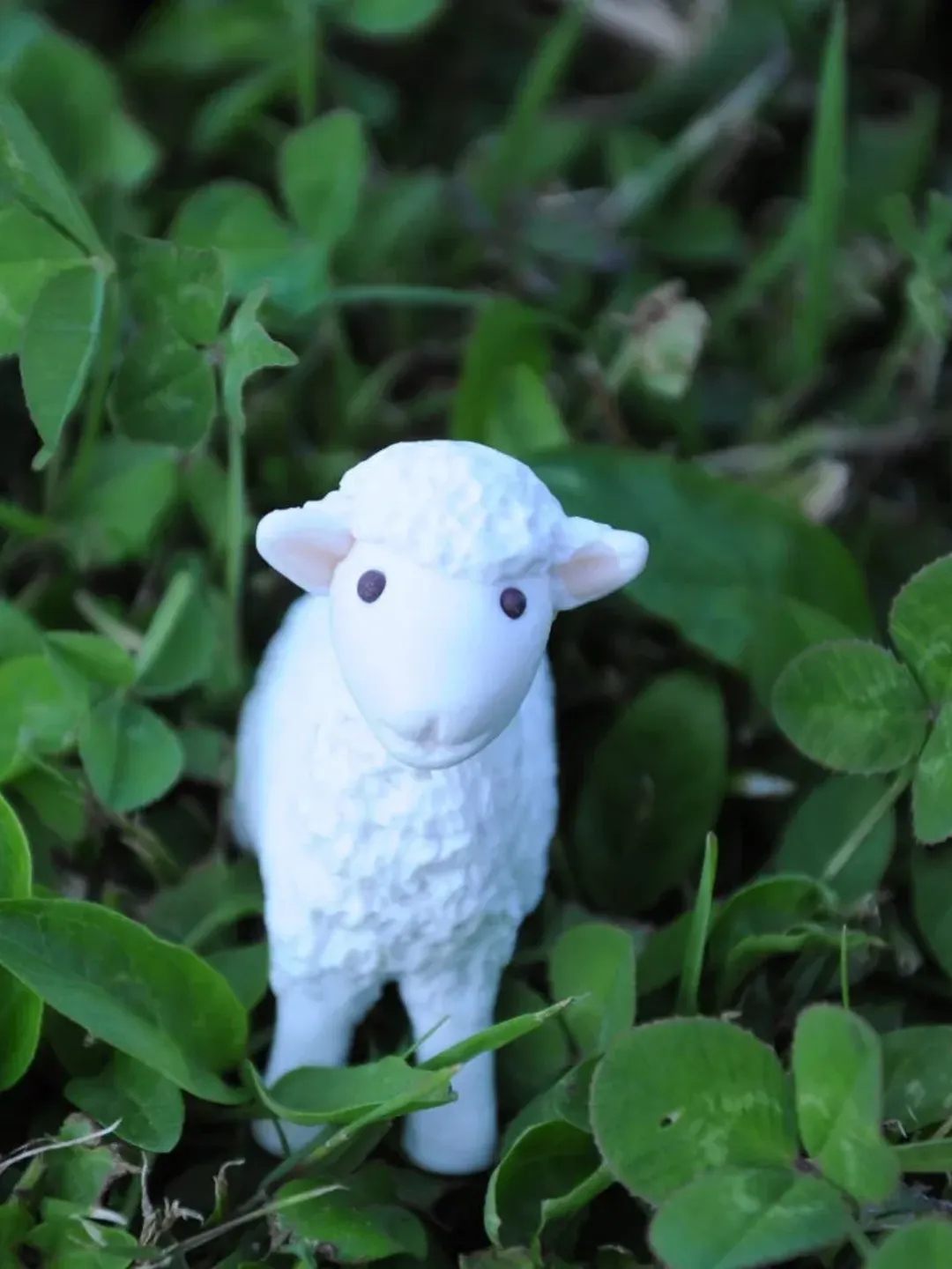 Christmas Nativity figures, Nativity sheep, Nativity lamb, Nativity ...