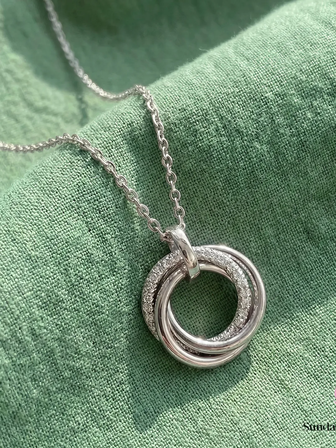 Interlocking Ring Necklace | Trinity Circle Moissanite Pendant | 925 ...