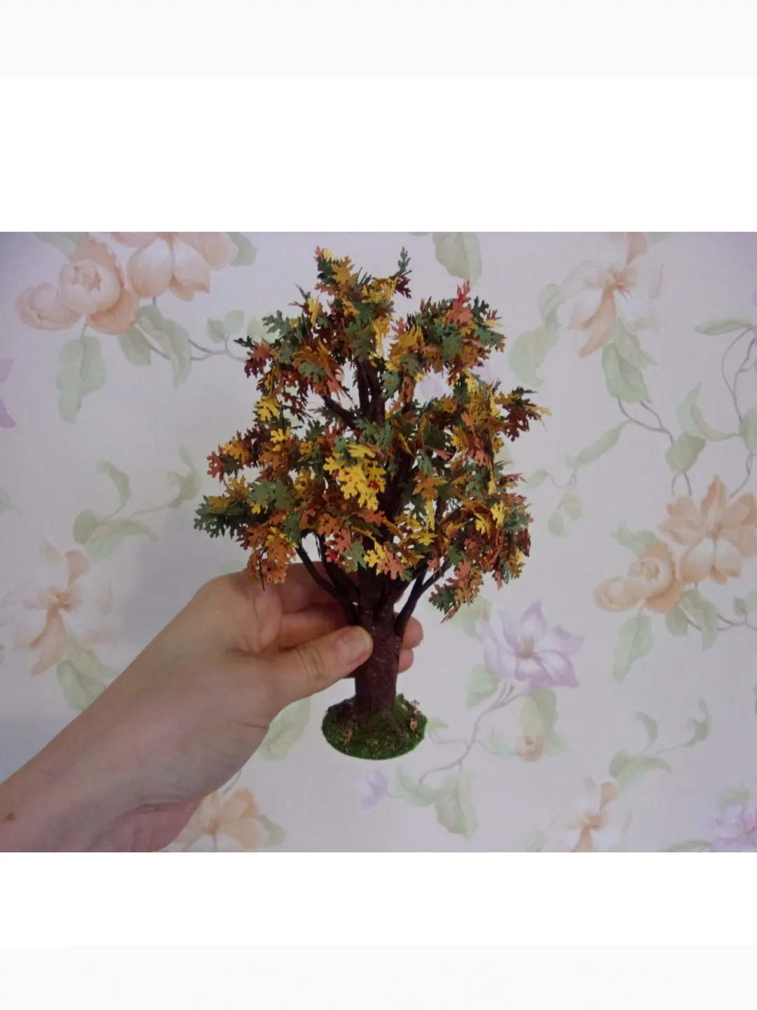 Oak. Tree for a puppet garden.Miniature.