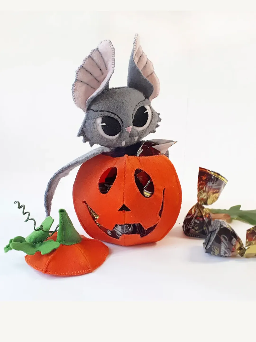 Bat and Jack o lantern Halloween decorations felt pattern , Halloween ...