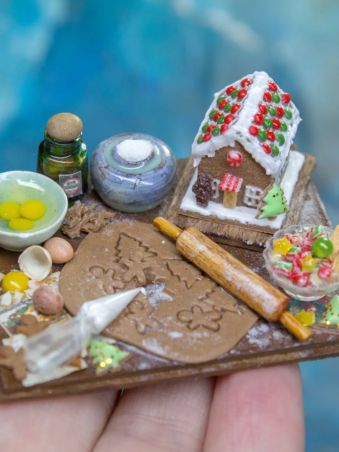 MINIATURE gingerbread house kit on a board 9