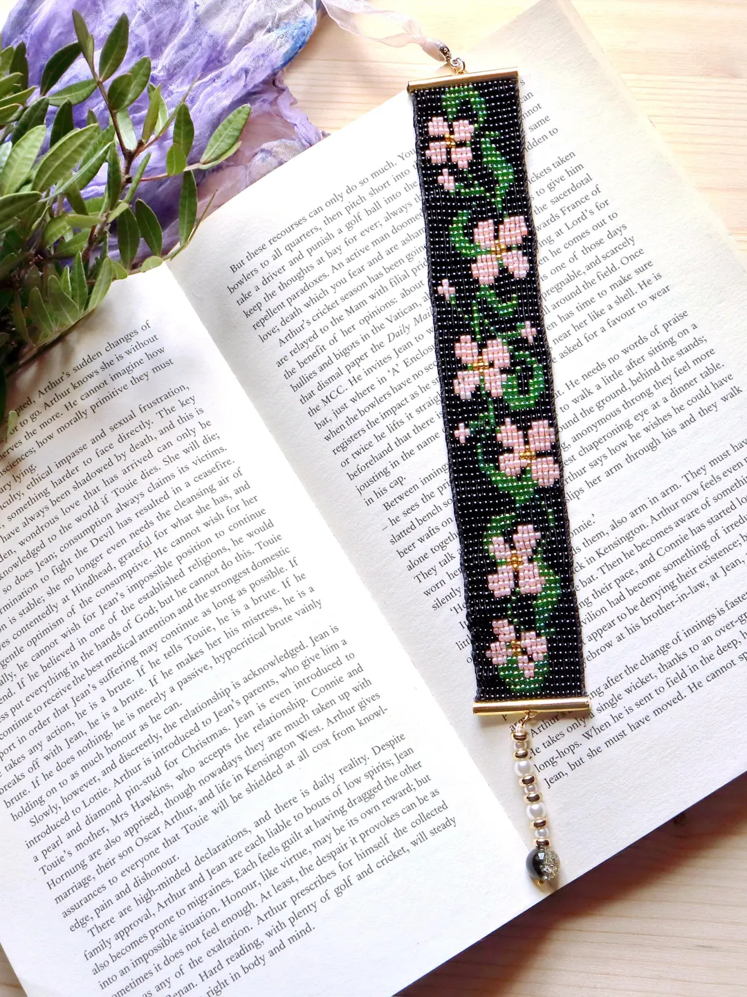 Cherry Blossom Beaded Bookmark Pattern – Loom Bracelet PDF Tutorial
