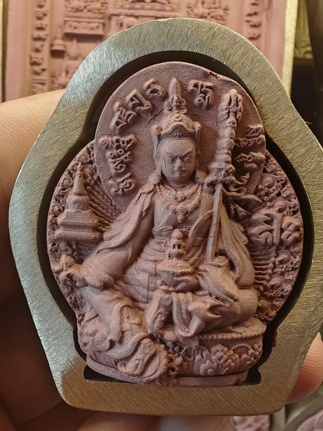 Guru Rinpoche - Guru Tronyer Chen Tsa Tsa Mold - 5cm Height: Tibetan ...