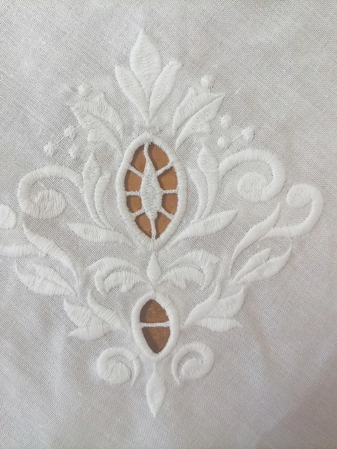 Baroque monogram frame embroidery design