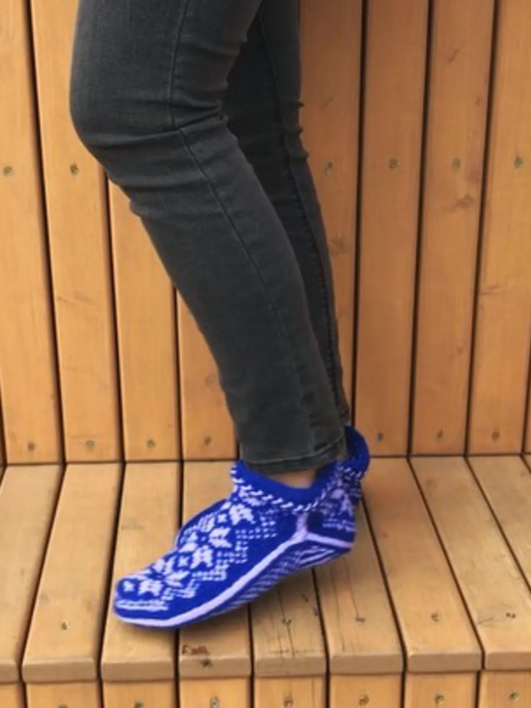 Jurab with a thick sole