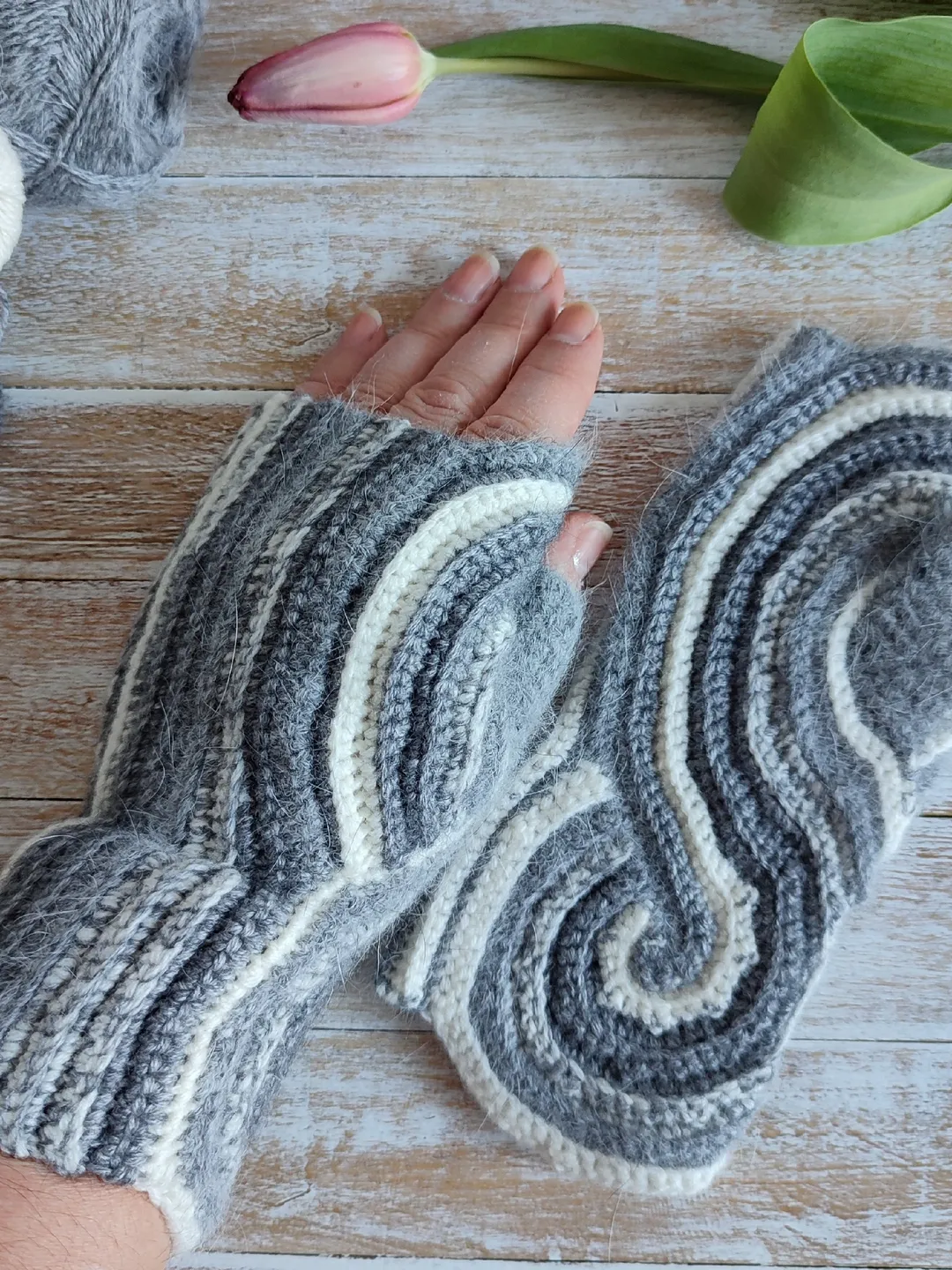 Women's crocheted mittens. For a cool autumn and spring. Wool, cashmere ...