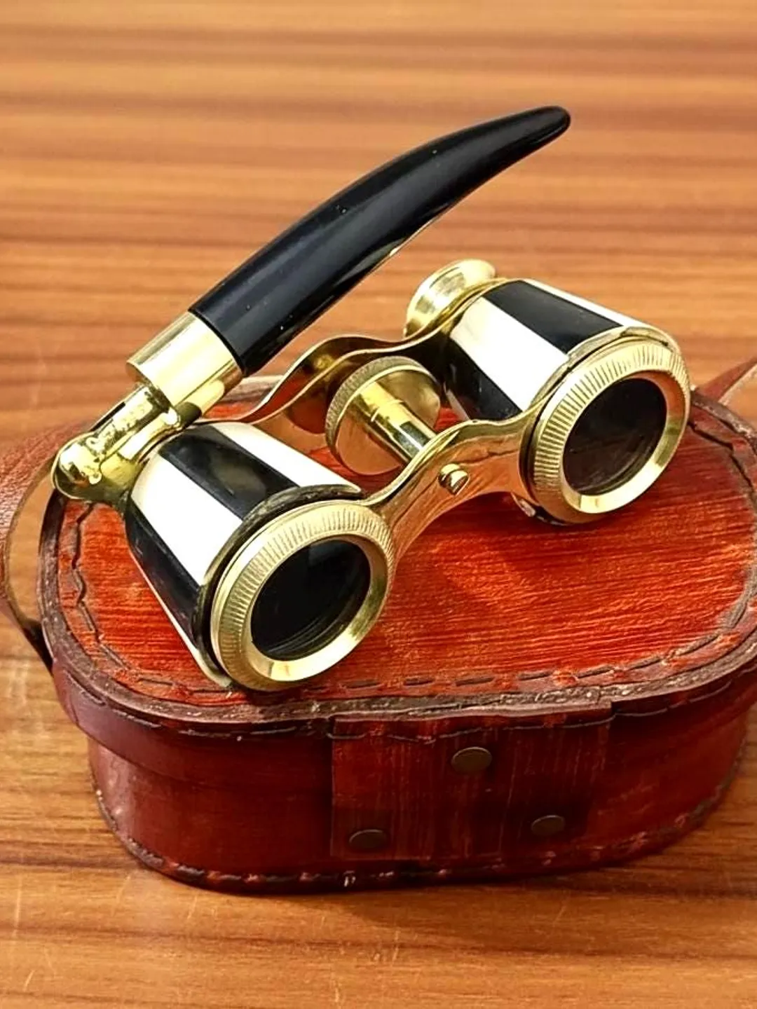 Victorian Opera Glasses – Mother of Pearl & Brass, Theater Binoculars