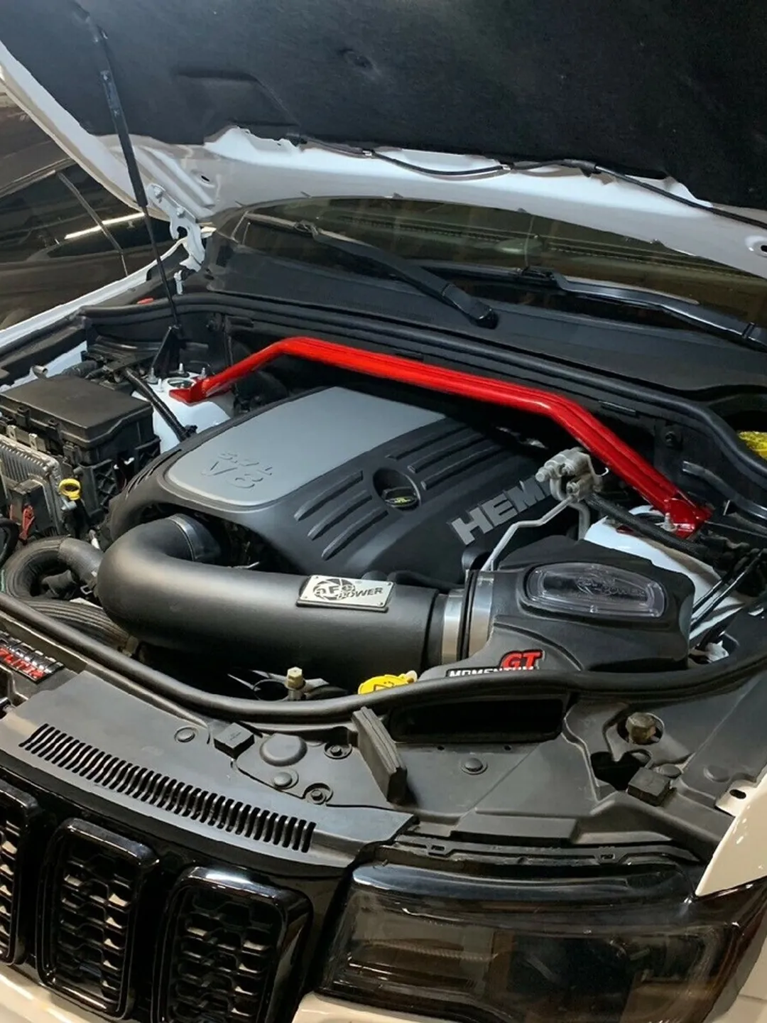 Front Strut Tower Bar Brace for Jeep Grand Cherokee wk2