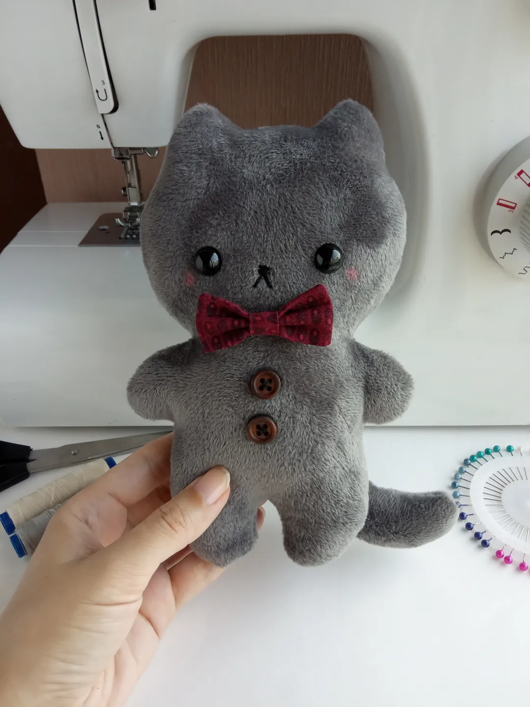 Plush Animals Pattern and Tutorial PDF (2 sizes)