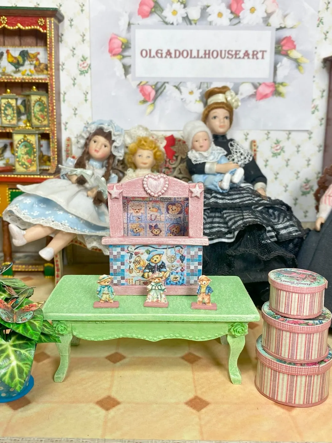 Tutorial and digital printing for creating a puppet theater.1:12