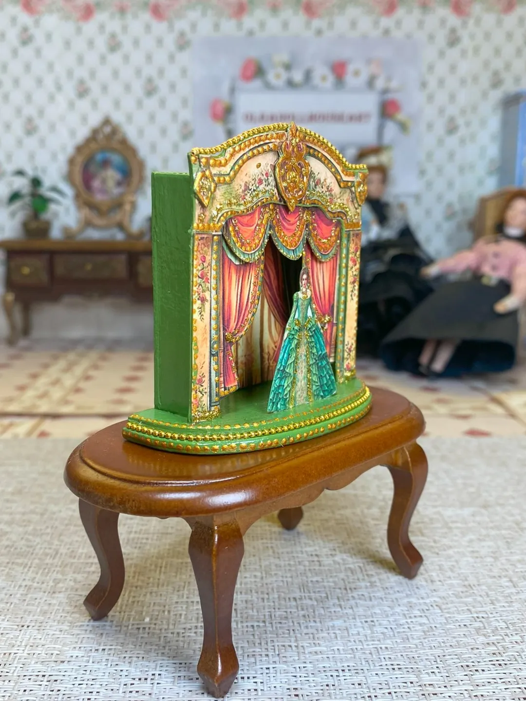Puppet theater. Vintage puppet theater. Theater for a dollhouse. 1:12 ...