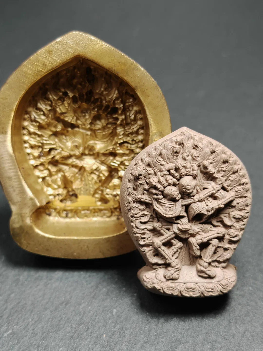 Citipati Skull Master Tsa Tsa Mold - 4.5cm Height: Tibetan Buddha ...