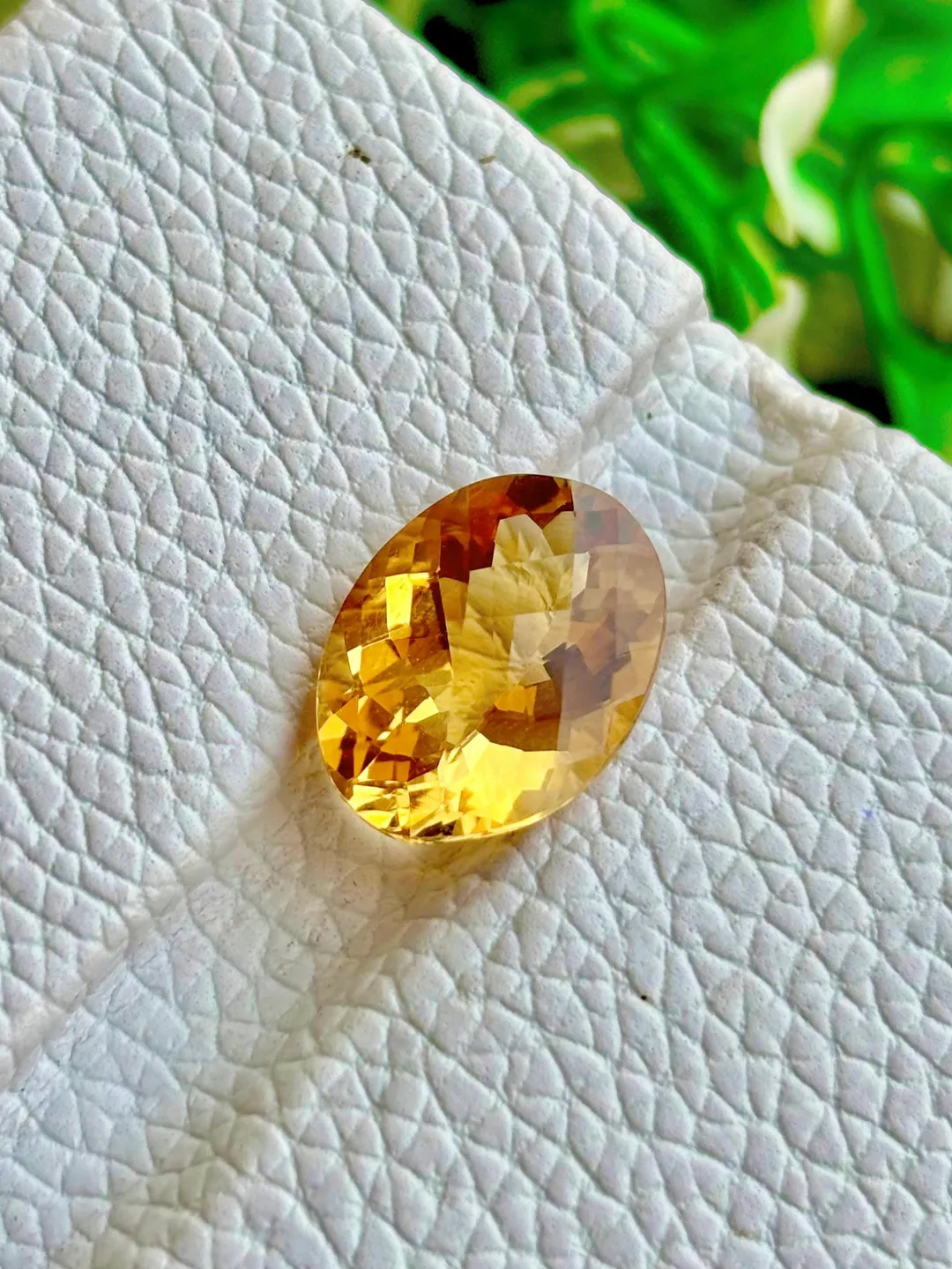 Round Cut Yellow Citrine Gemstone for Pendant Making (27.30x25.35x19.25 MM)