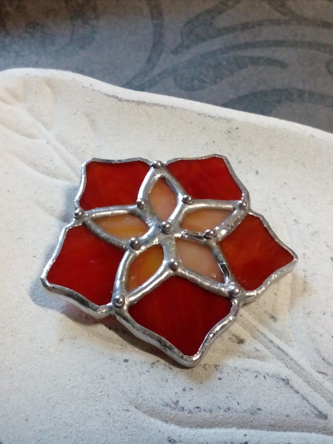 Stained glass Hoya brooch, Tiffany glass red hoya flower pin, Plant ...