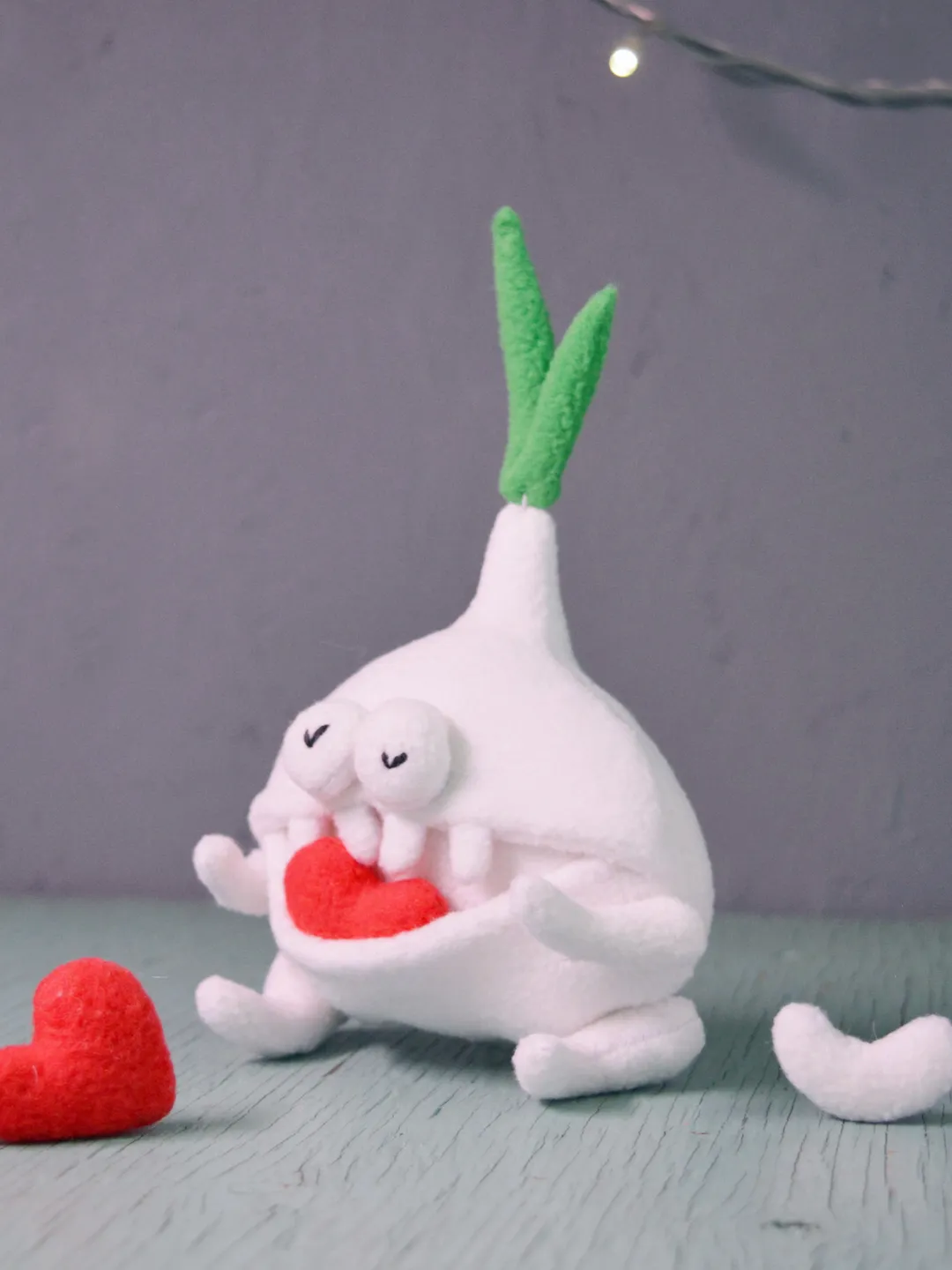 Garlic Plush PDF Sewing Pattern – Fleece Softie with Movable Arms ...