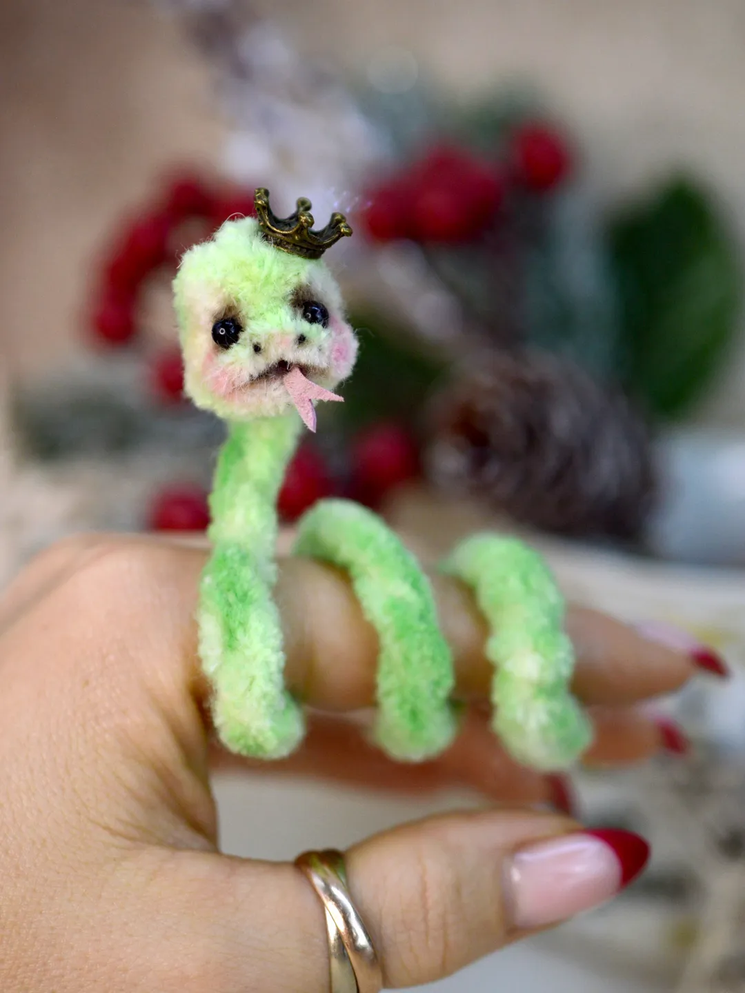 Video Tutorial make Miniature Pipe Cleaner Snake - Let's Make Snake ...