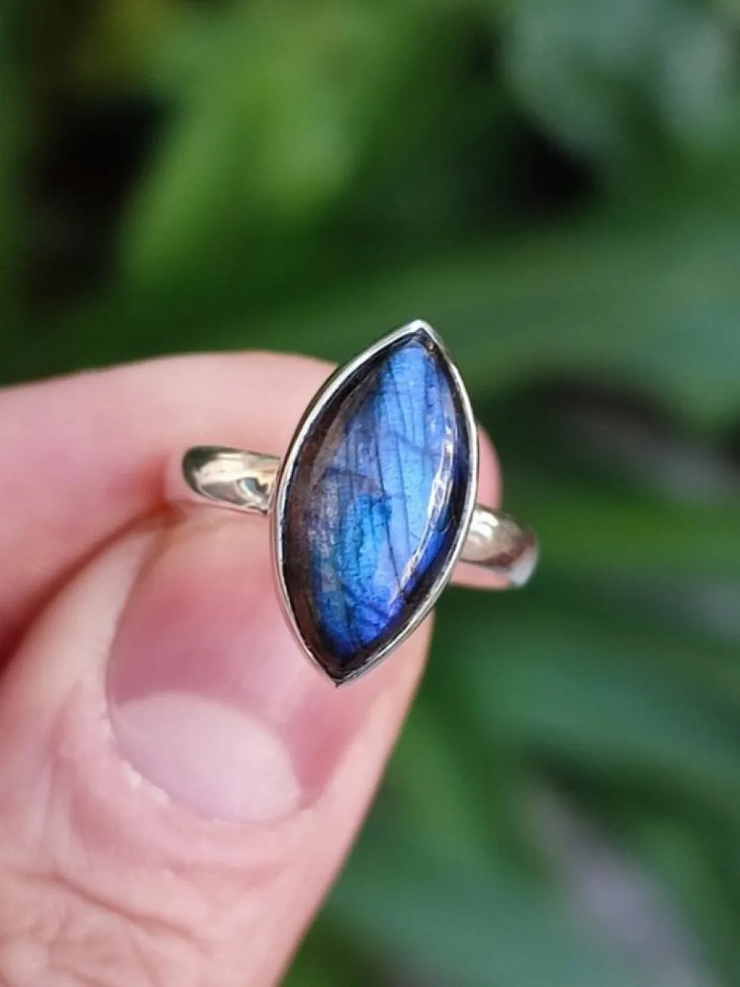 Handmade Bezel-Set Labradorite 925 Sterling Silver Ring