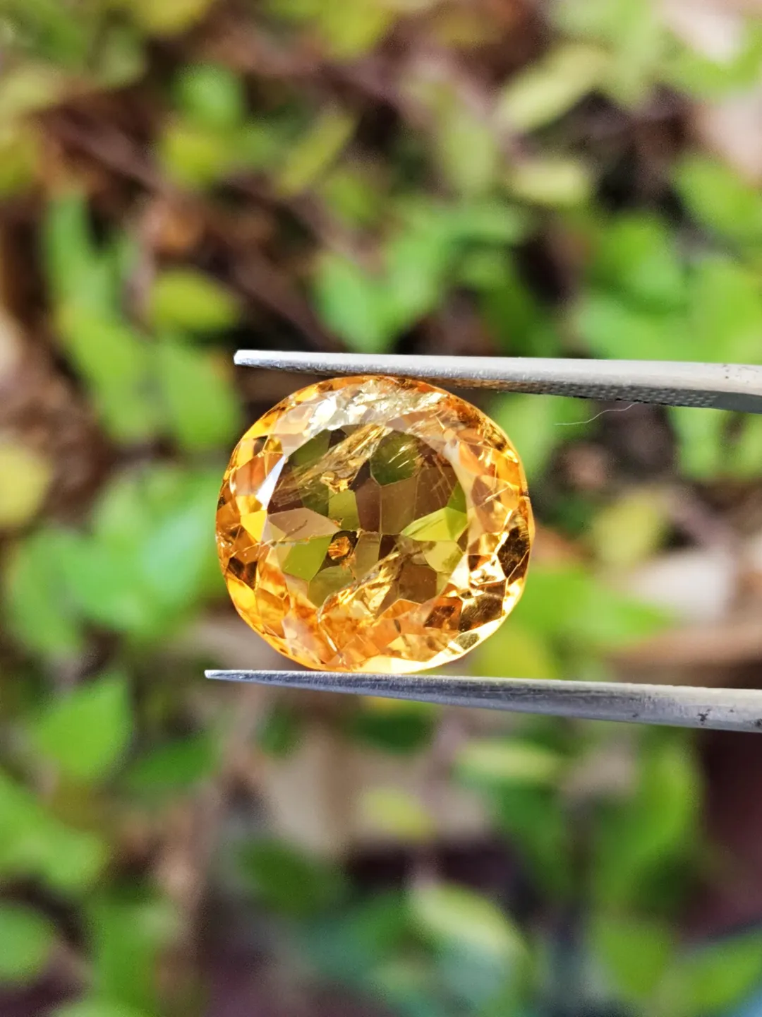 Round Cut Yellow Citrine Gemstone for Pendant Making (27.30x25.35x19.25 MM)