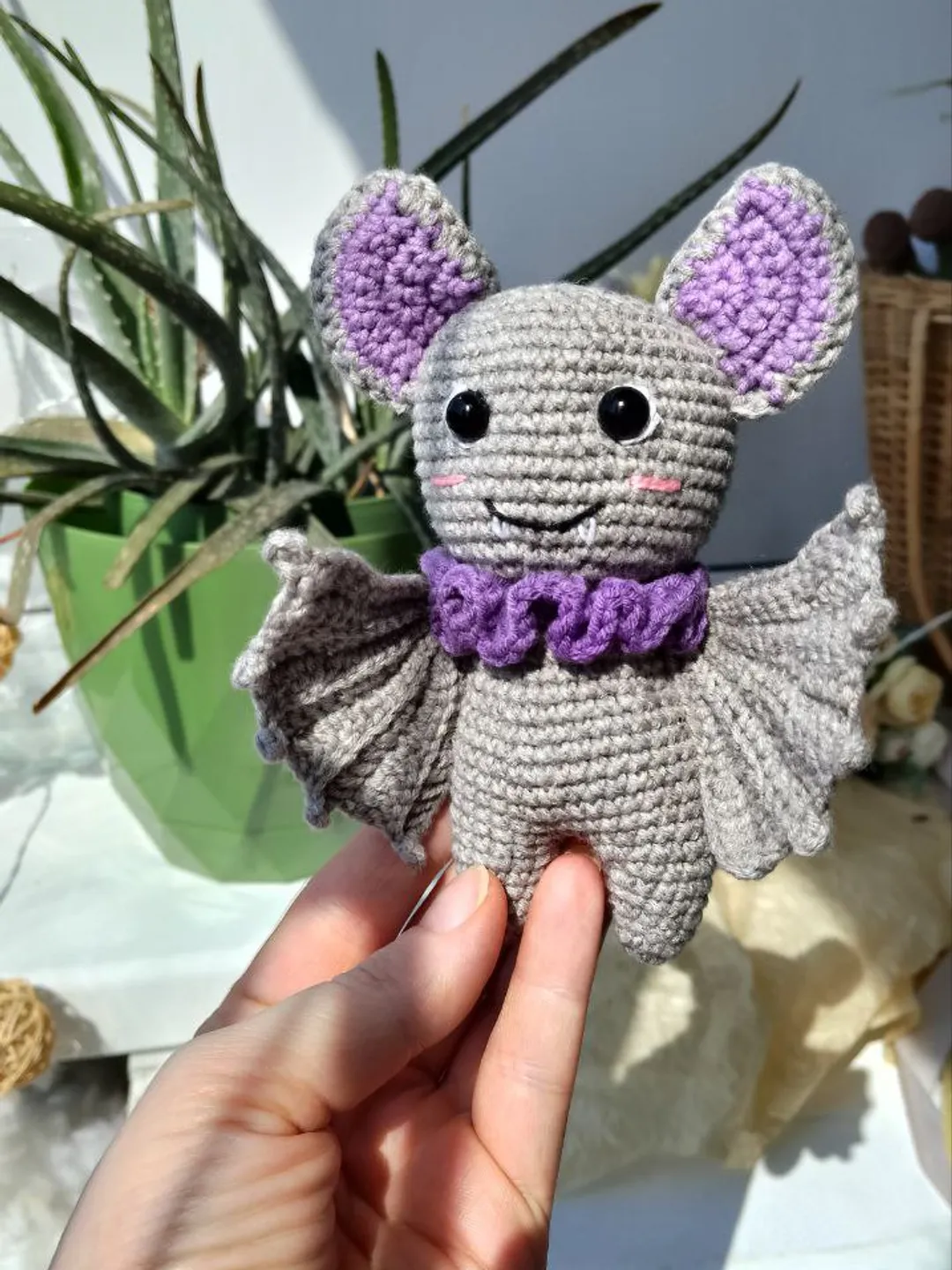 Amigurumi mini bat crochet pattern. Halloween decor DIY Cute miniature ...