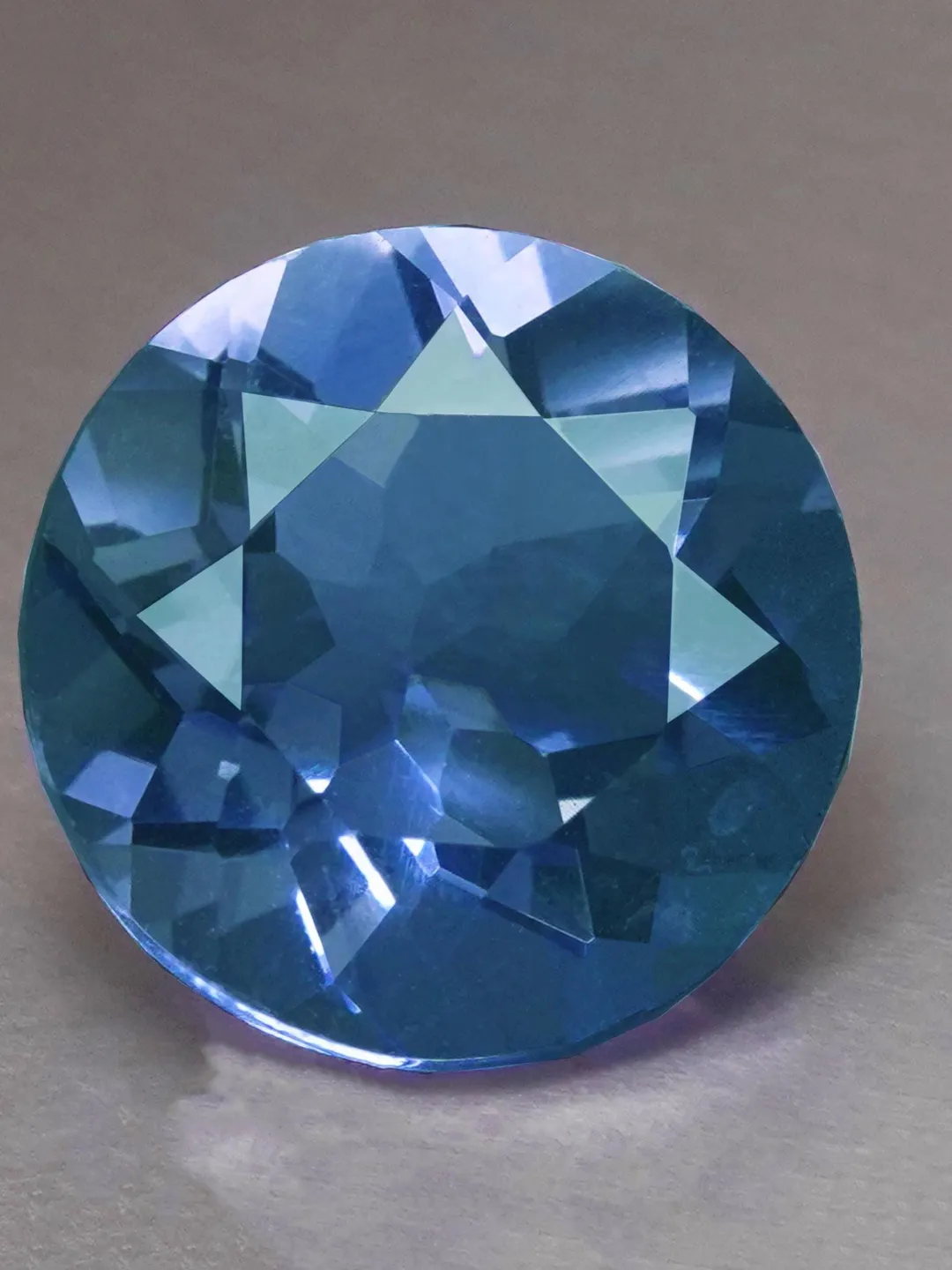 6.18 CT Dazzling ! Color Change Fluorite Round Cut From Brazil
