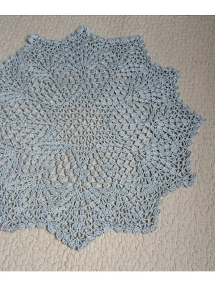 Hand crocheted lace lacy light gray purple doily 16 inch 39,00 USD ...