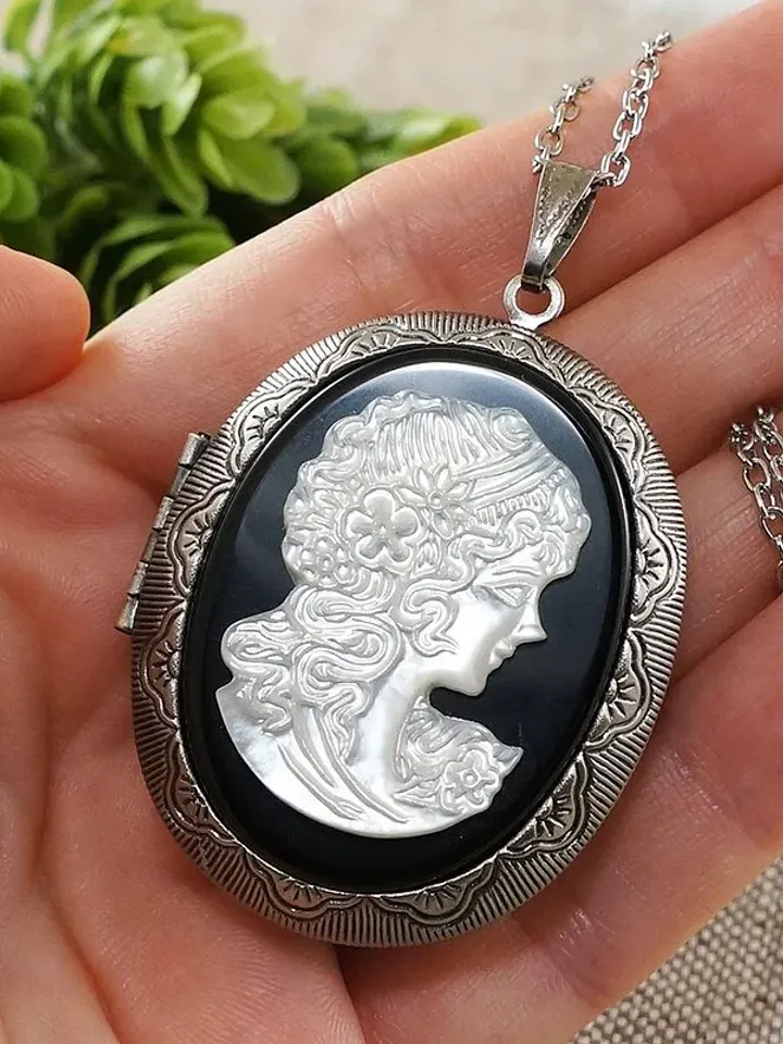 White Mother of Pearl Black Agate Lady Girl Cameo Photo Locket Necklace Jewelry $98.00 | Buy ...