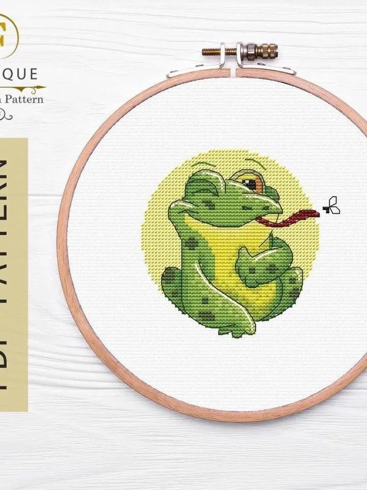 Frog Cross Stitch Pattern, Counted Cross Stitch Pattern, Green Frog ...