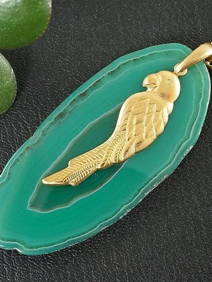 Green Agate Slice Slab Golden Brass Parrot Bird Pendant Necklace Woman ...