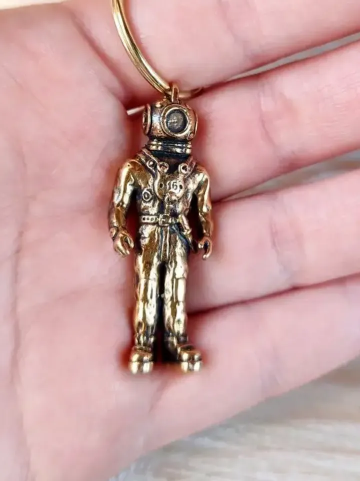 Keychain Scuba Diver $55.00 | Buy online with delivery