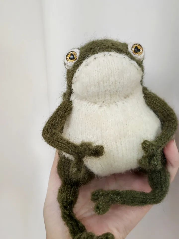 Funny toad knitted Handmade Crazy frog Knitted frog Knitted green ...