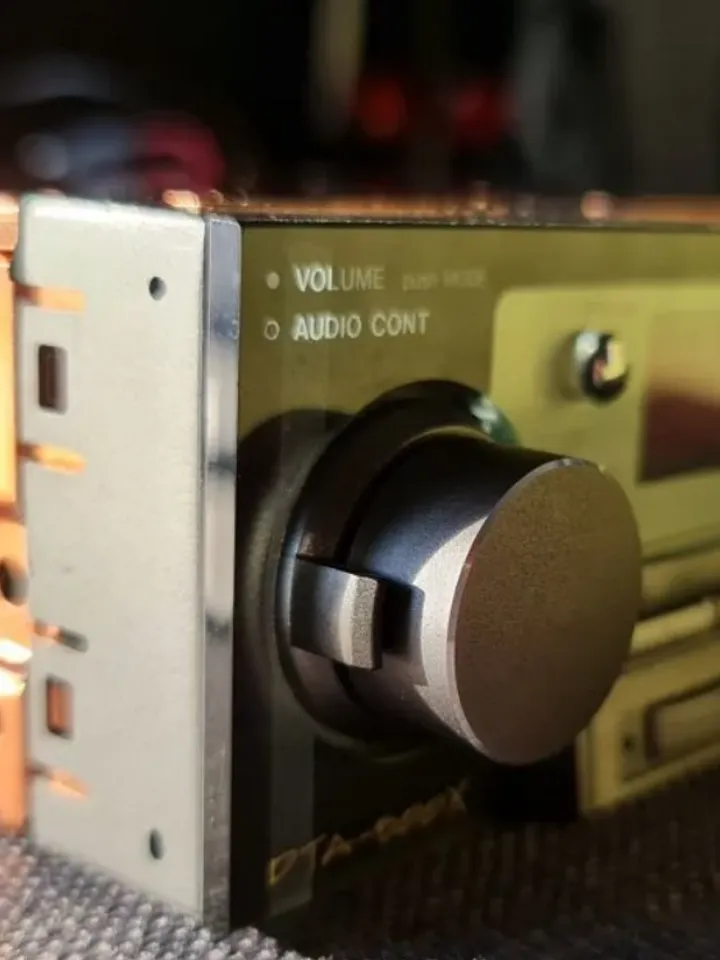 Sound Monitor DTA-500X Car Digital Tuner Amplifier Hi-End Class Old ...