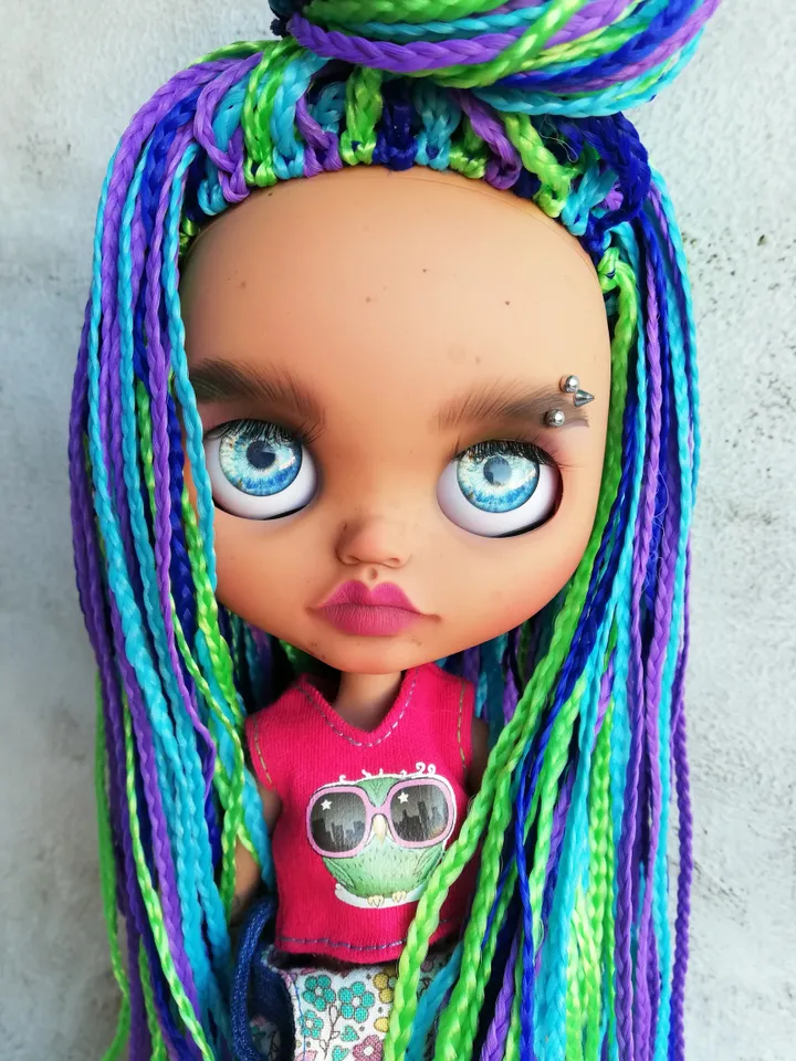 Blythe custom doll braids green blue purple hair dark skintone piercing ...