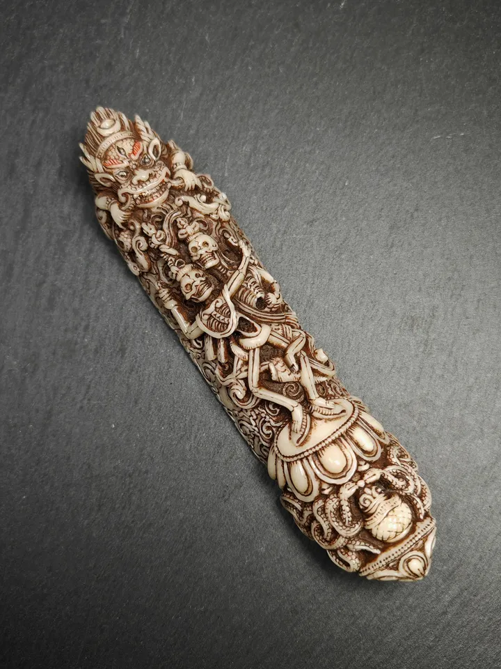 Leg Bone Carved Citipati Statue,Shmashana Adhipati Kapala Amulet Badge ...