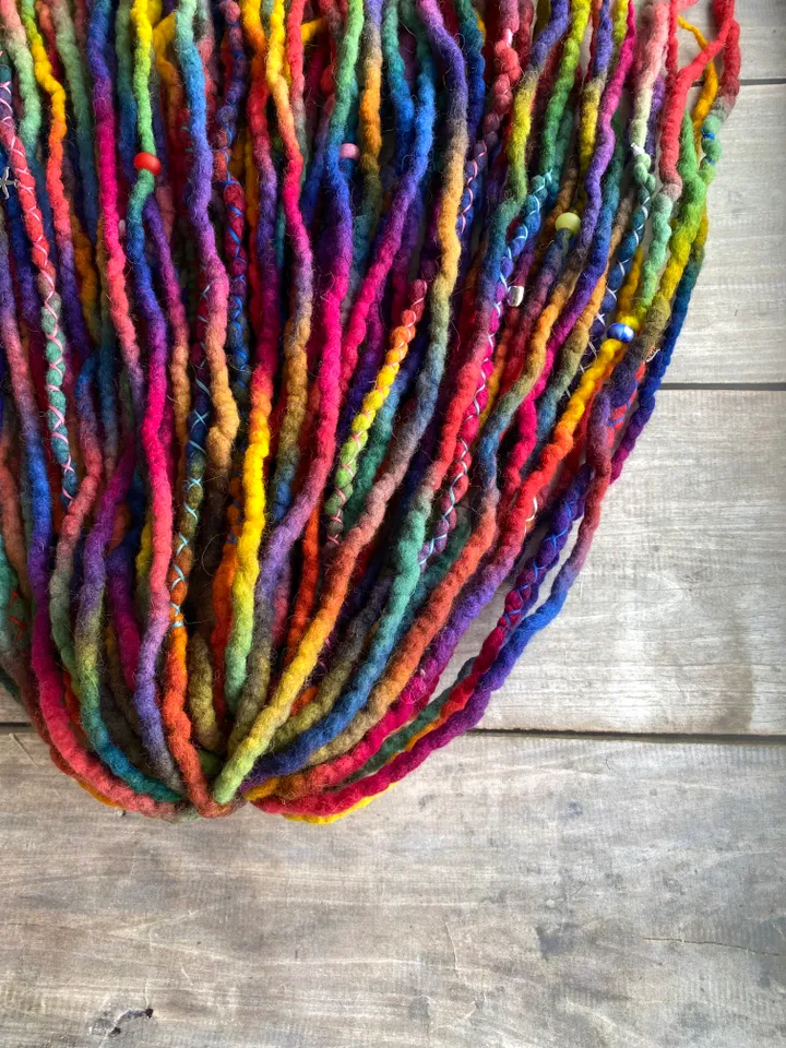 Rainbow Wool de dreadlocks Ready to ship $390.00 | Buy online with delivery