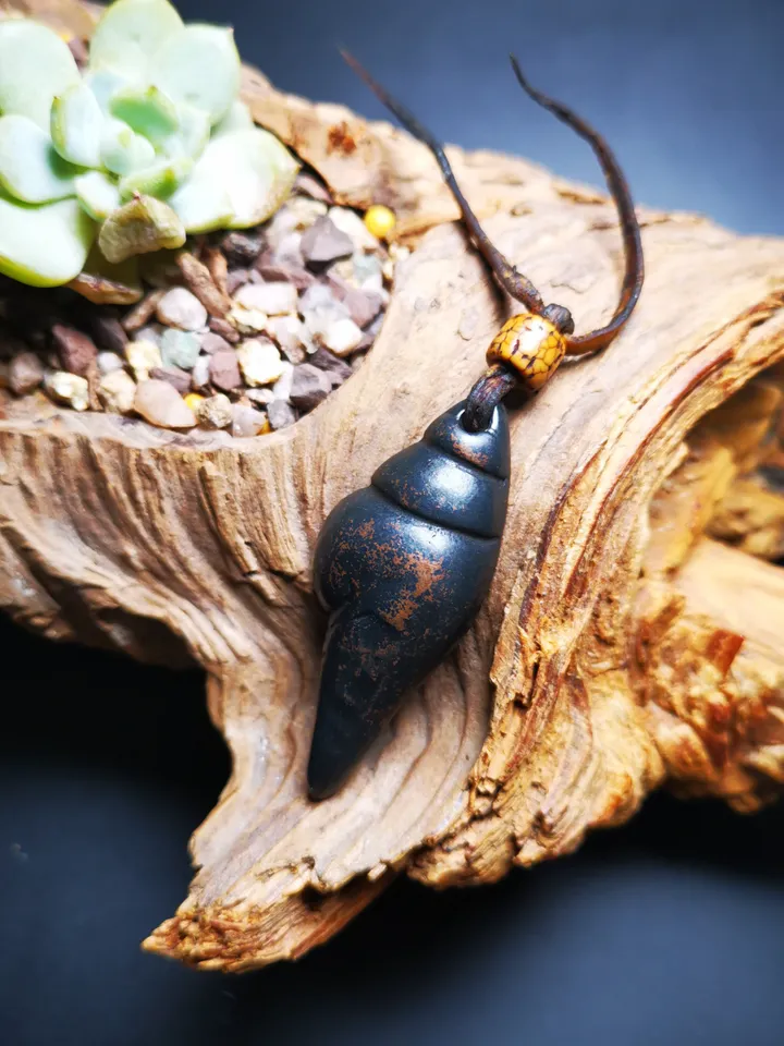 Gandhanra Antique Shankha(Divine Conch) Badge,Tibetan Buddhist ...