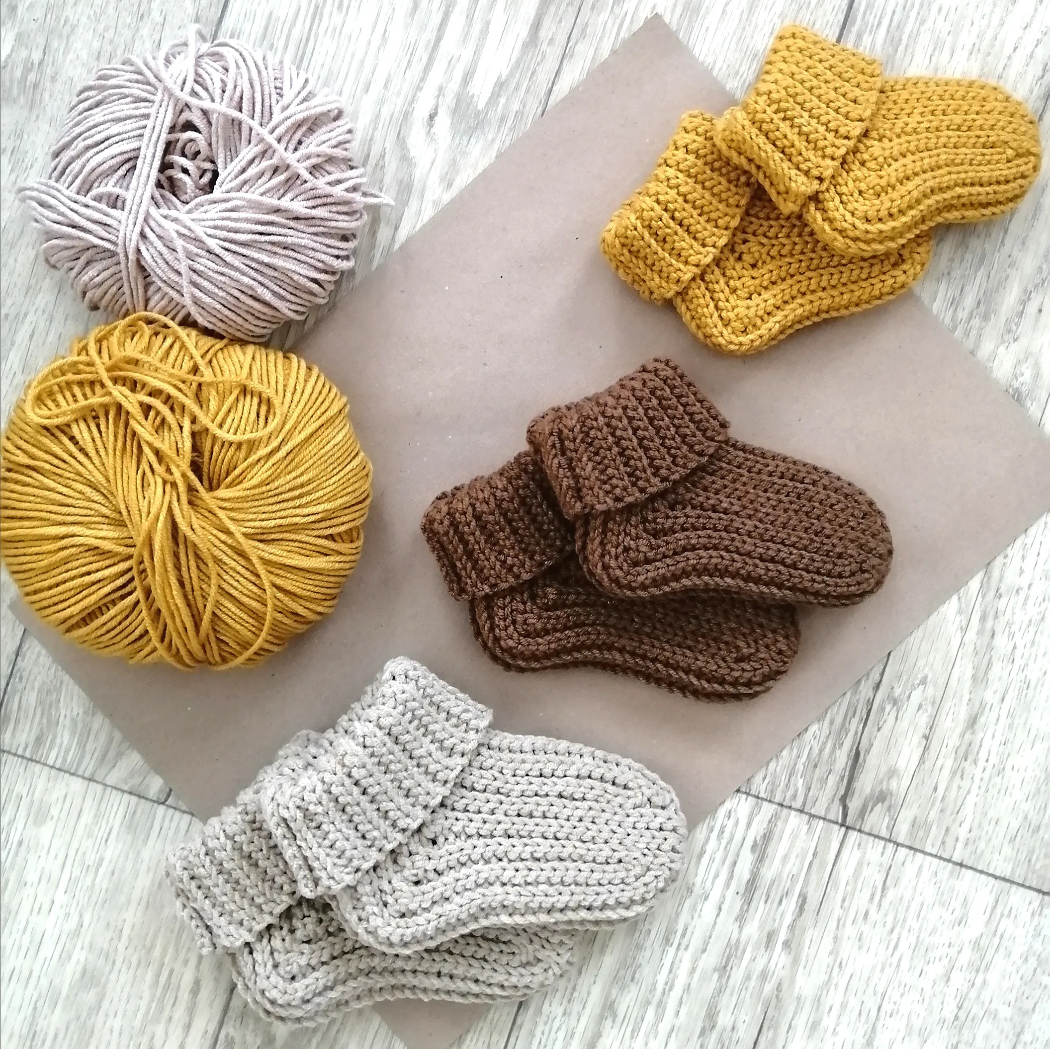 3 Pairs Newborn and Preemie Socks Handmade socks Hand knit gift Unisex ...