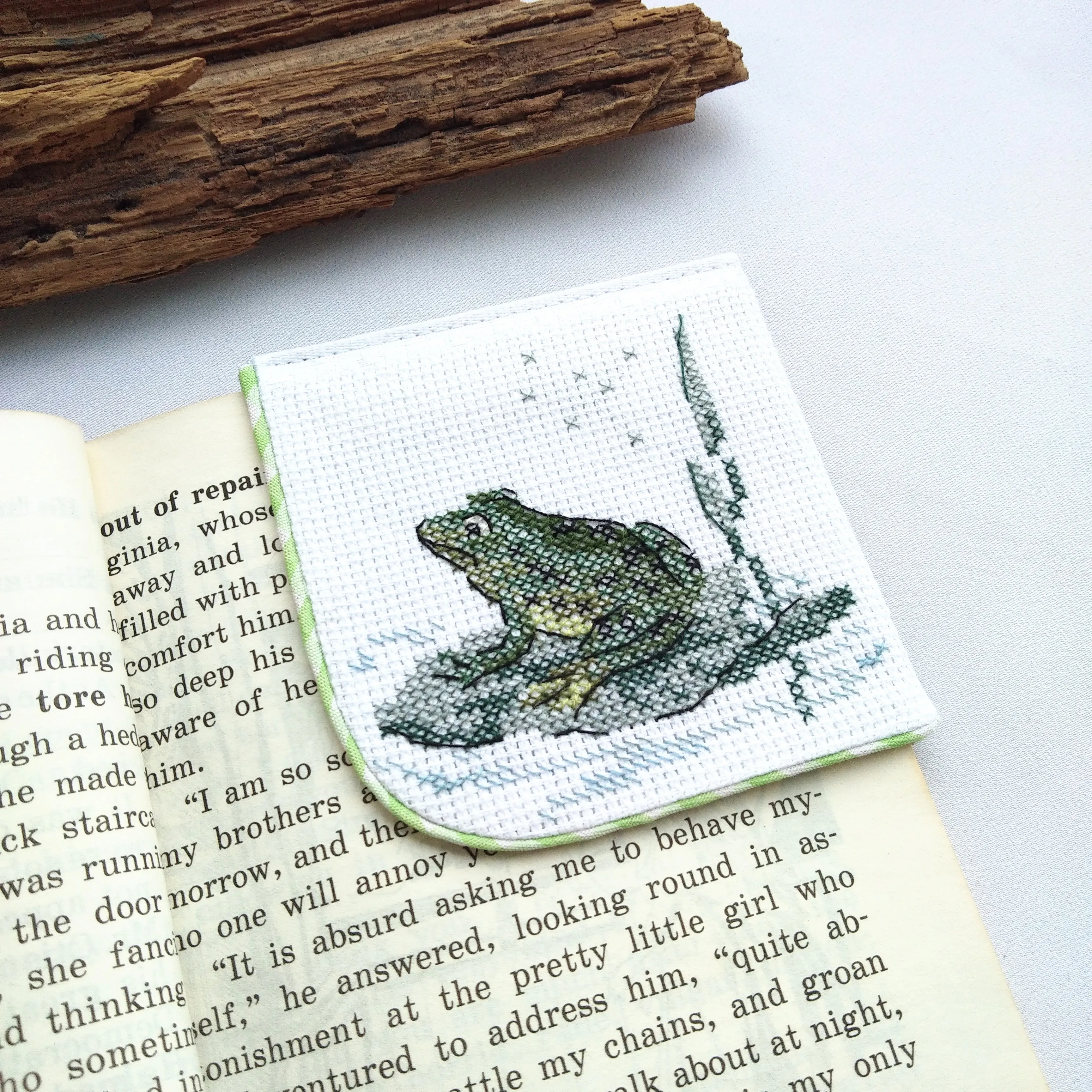Personalized handmade corner bookmark with frog, great gift for her and ...