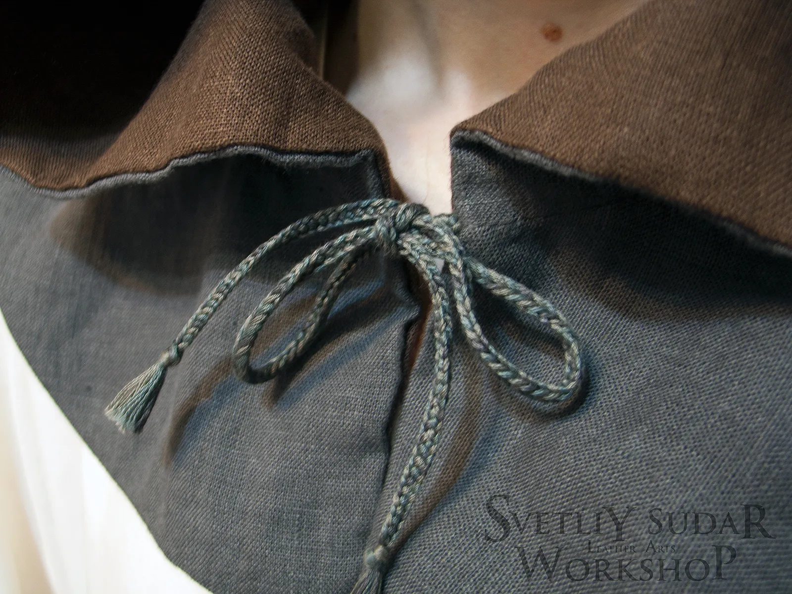 READY TO SHIP - Double-sided Linen Hood inspired Witcher / larp cape ...