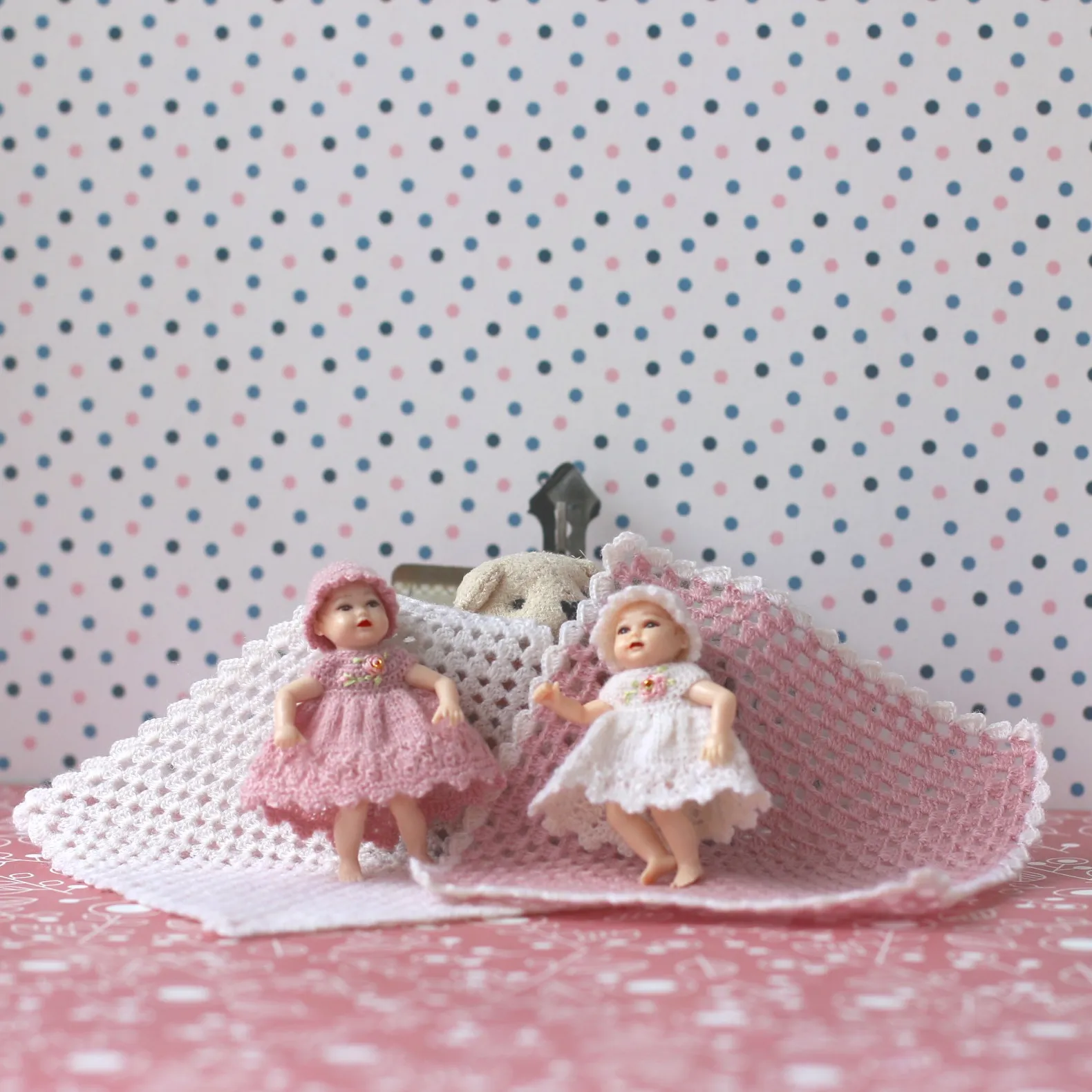 Miniature hand knitted dress for 2 inch baby doll Heidi Ott $56.00 ...