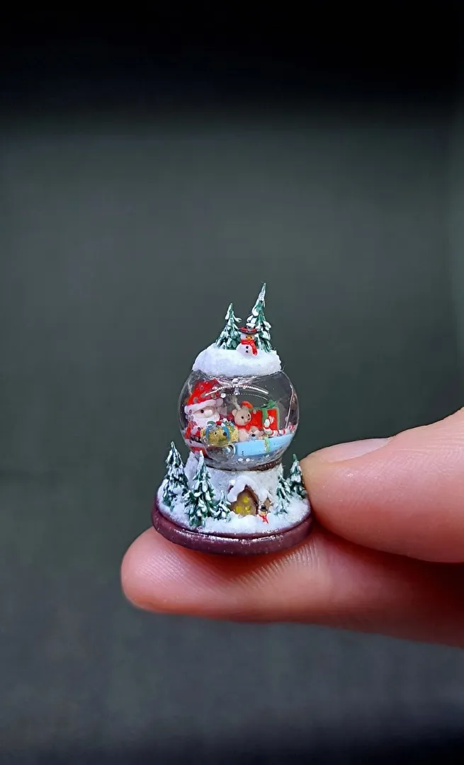 Dollhouse Micro snow Ball 1:12 Scale, Miniature Glass Snow Ball ...