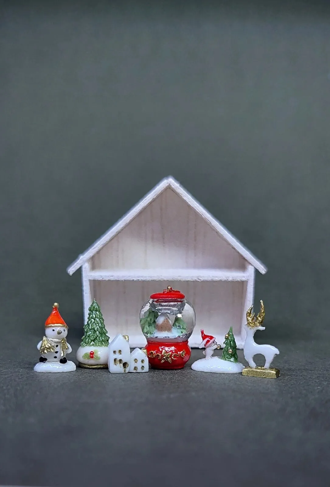TO ORDER!Miniature Christmas House Shelf with Figurines and Snow ...